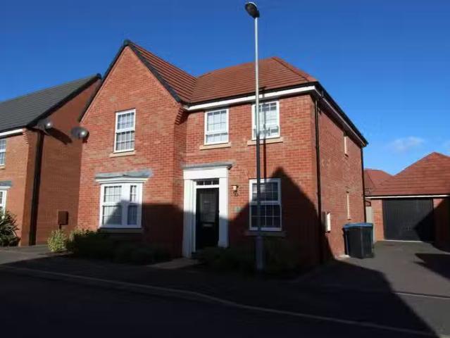 New 2 BA 4 bedroom detached house for rent in Chawton Way, Dun.