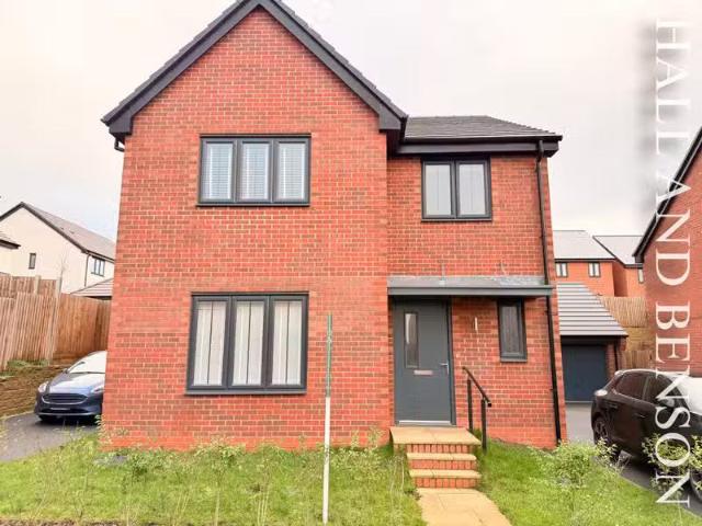 Unique 2 BA 4 bedroom detached house for rent in Robert Adam R.