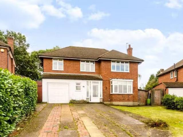 Just in! 2 BA 4 bedroom detached house for rent in Woodlea Dri.