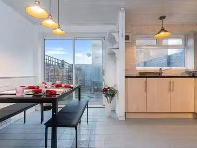 Rental! 2 BA 1 bedroom house share for rent in Surbiton, KT5