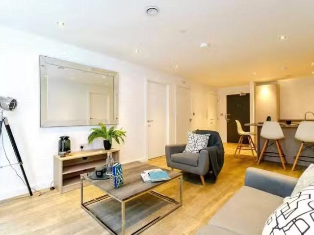 For Rent! 2 BA 2 bedroom apartment for rent in Exchange Square.