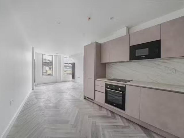 Deal! 2 BA 2 bedroom apartment for rent in Flat 19 Telegraph H.