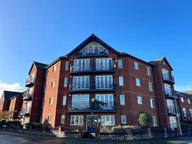 Charming 2 BA 2 bedroom apartment for rent in Haven Road, Exet.