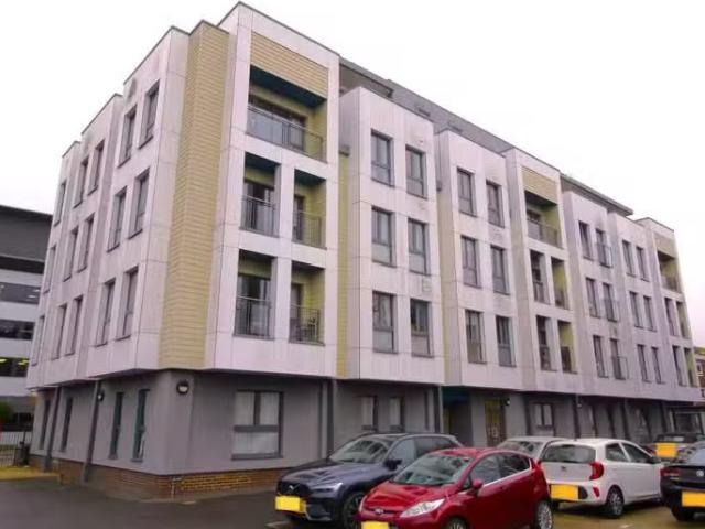 New 2 BA 2 bedroom apartment for rent in Quay West New Orcha.