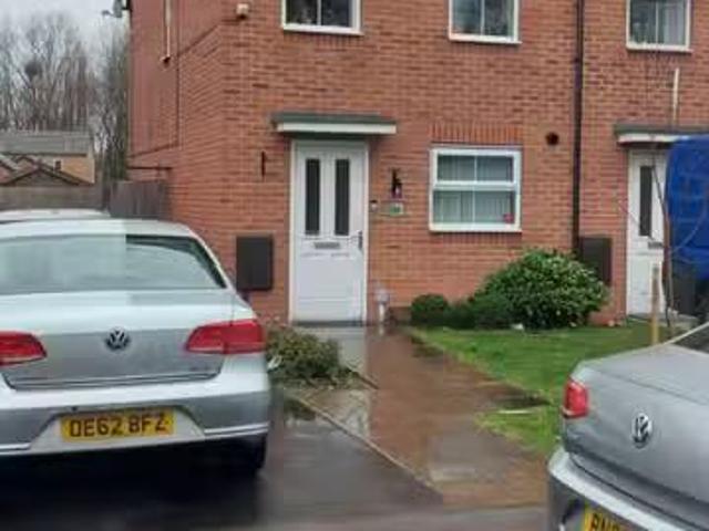 New 2 BA 2 bedroom end of terrace house for rent in 150 Cherry.