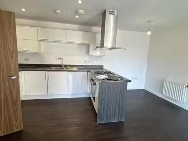 Charming 2 BA 2 bedroom flat for rent in Watson Heights, Chel.