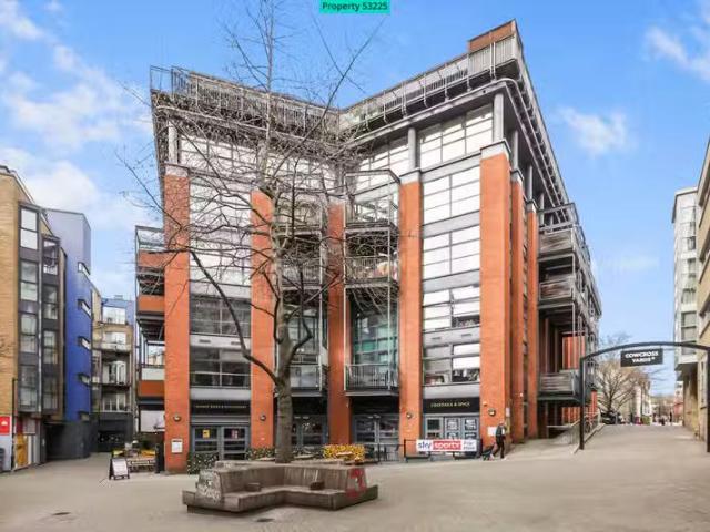 Rental! 2 BA 2 bedroom flat for rent in City Pavilion, 33 Brit.