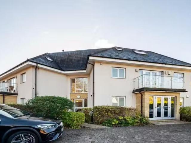 New 2 BA 2 bedroom flat for rent in Clarence Road, Bickley, Br.