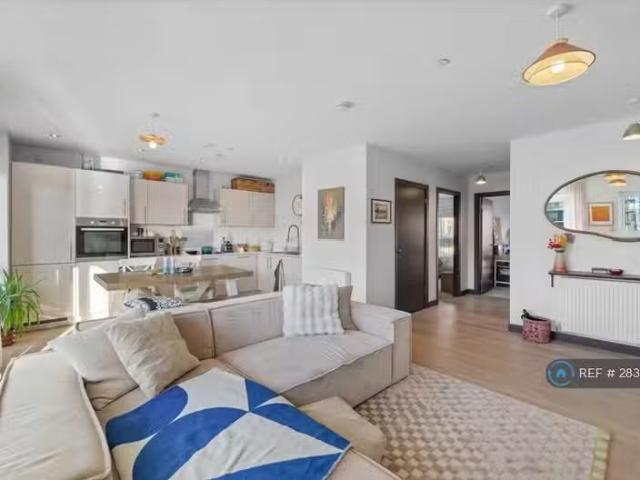 Rental! 2 BA 2 bedroom flat for rent in Sharleston Court, Bark.