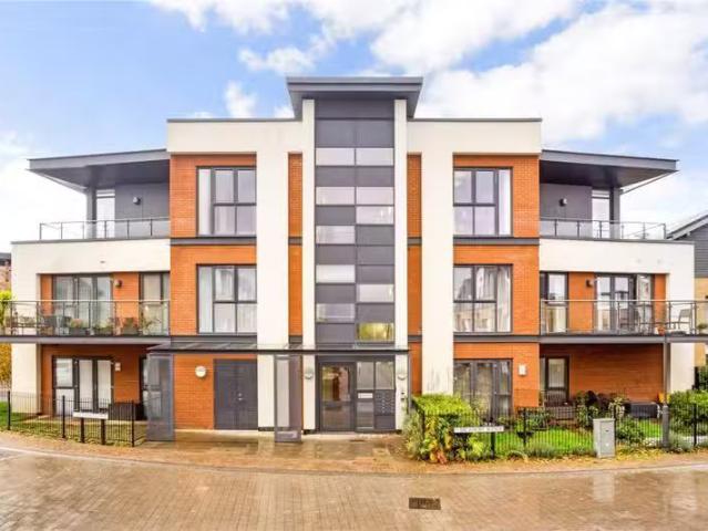 Just in! 2 BA 2 bedroom flat for rent in Sycamore Avenue, Woki.