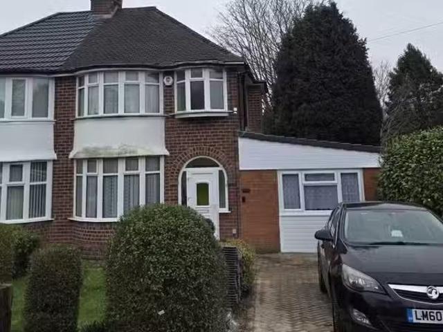 New 2 BA 2 bedroom house share for rent in Room Available In R.