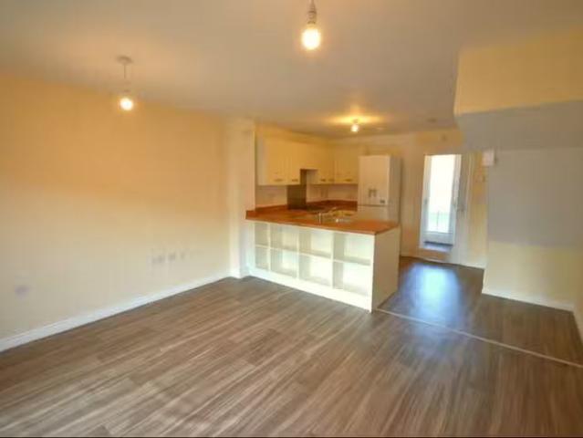 New 2 BA 2 bedroom Semi Detached House to rent, Marazion Way.