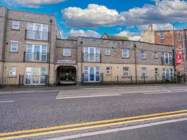 Rental! 2 BA 2 bedroom semi detached house for rent in Foxdale.
