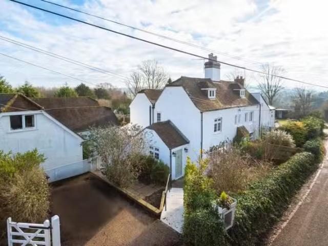 Nice 2 BA 3 bedroom cottage for rent in Mulberry Hill, Chilham.