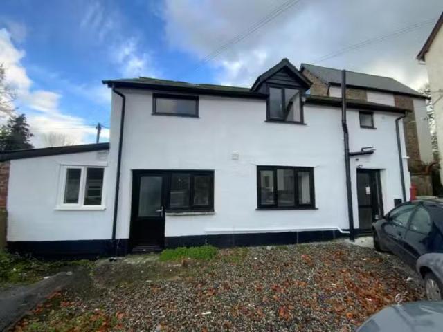 New 2 BA 3 bedroom cottage for rent in North Road, Holsworthy.