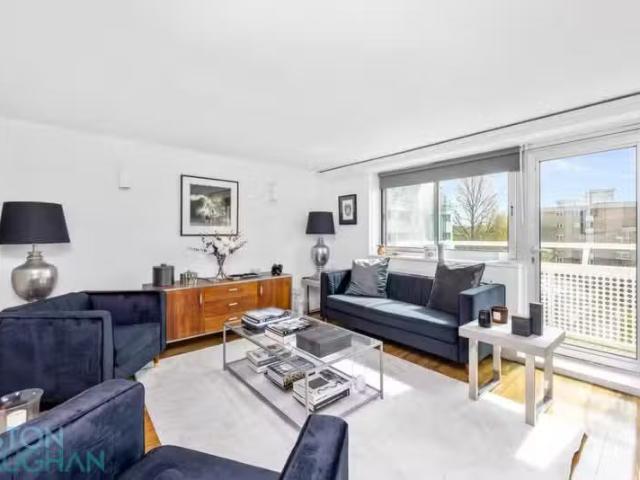 Charming 2 BA 3 bedroom apartment for rent in The Park Apartme.