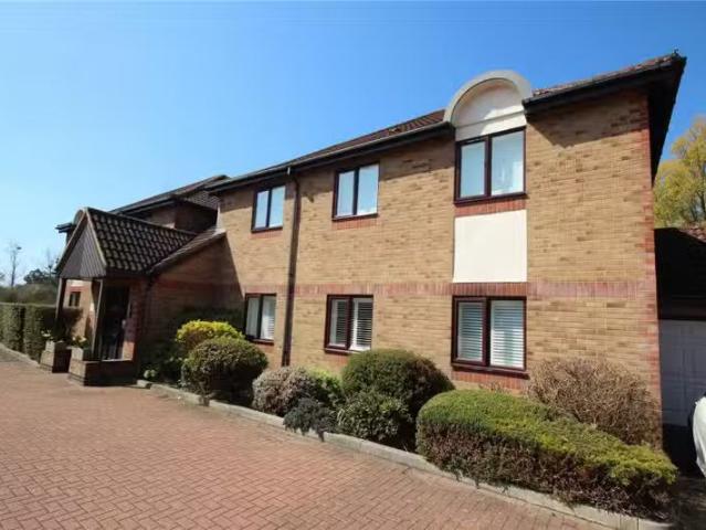 New 2 BA 3 bedroom apartment for rent in Watership Drive, Ring.