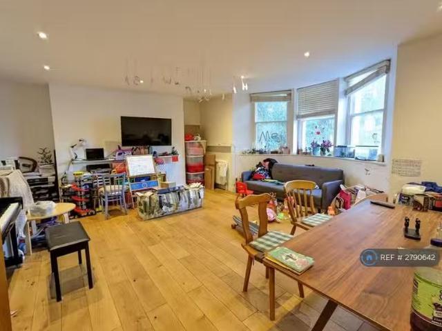 For Rent! 2 BA 3 bedroom flat for rent in Bristol, Bristol, BS6