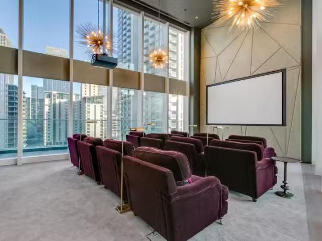 Cheap 2 BA 3 bedroom flat for rent in SIROCCO TOWER, 32 Harbou.