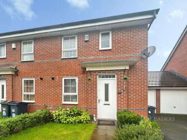 New 2 BA 3 bedroom house for rent in Heathside Drive, B38