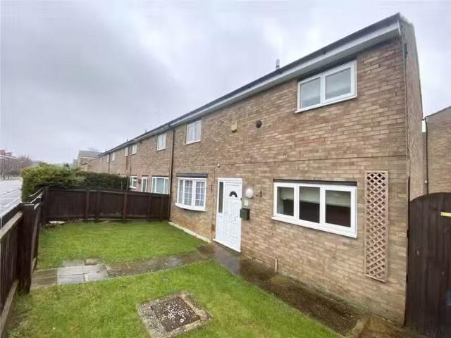 New 2 BA 3 bedroom Semi Detached House to rent, Highfield Road.