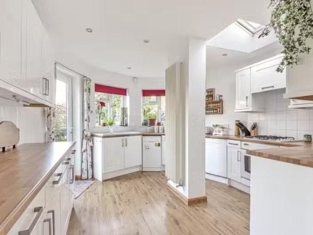 Cheap 2 BA 3 bedroom semi detached house for rent in Aviemore.