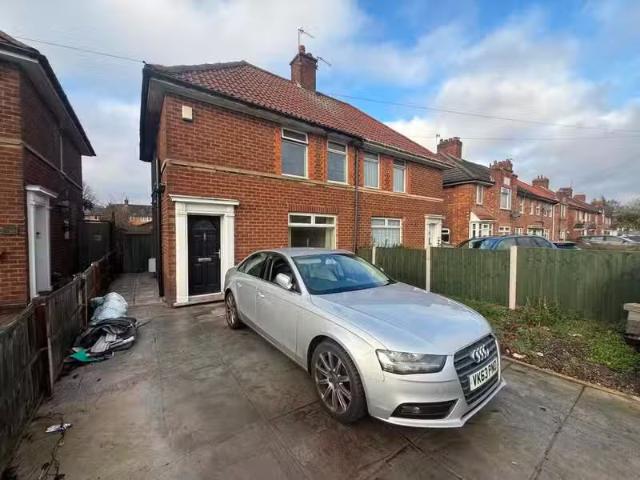 Unique 2 BA 3 bedroom semi detached house for rent in College.