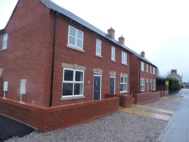 New 2 BA 3 bedroom semi detached house for rent in High Street.