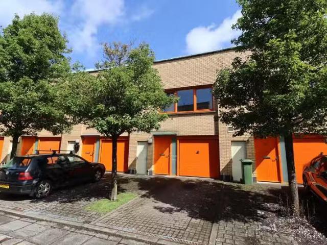 Charming 2 BA 3 bedroom town house for rent in St Francis Rigg.