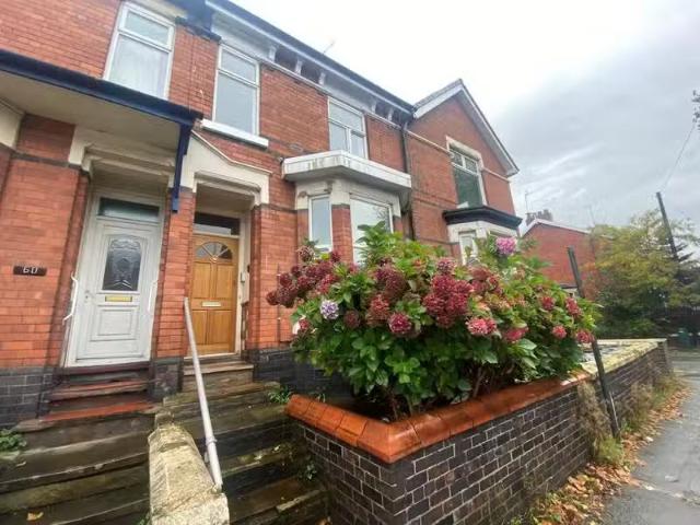 Unique 2 BA 3 bedroom terraced house for rent in Alton St, Cre.