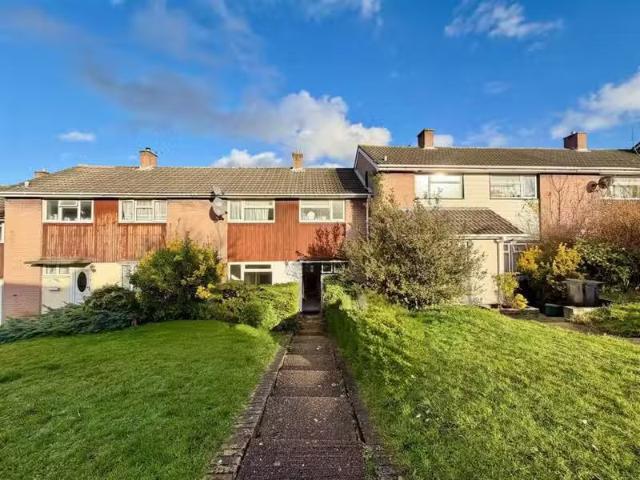 Charming 2 BA 3 bedroom terraced house for rent in Rectory Woo.