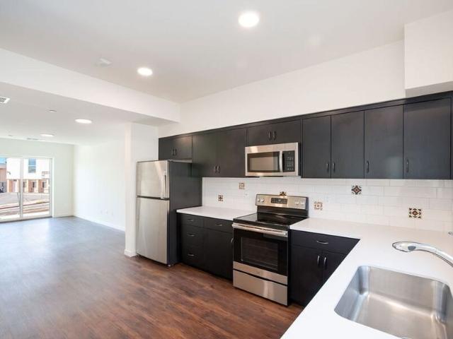 New 2 bed/2 bath Luxury Townhome at The Paloma. 1 Month FREE!