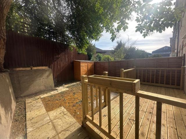 New 2 Bed House! Garden & Parking! Canary Wharf