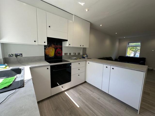 New 2 Bed House! Garden & Parking! Canary Wharf