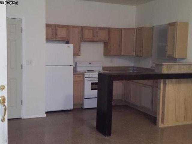 New 2 bedroom apartment central El Paso