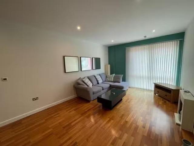 Cheap 2 bedroom apartment for rent in The Base, Birmingham, B16