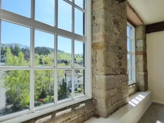 Just in! 2 bedroom apartment for rent in Carleton Mill, Carlet.
