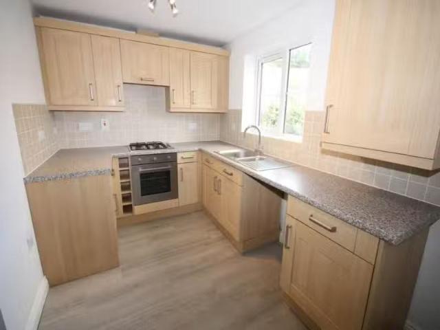 Cheap 2 bedroom apartment for rent in Pidwelt Rise,, Pontlott.