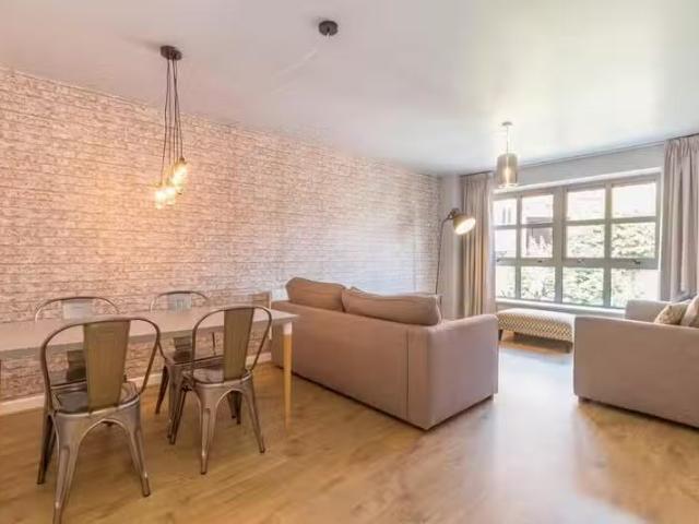 Just in! 2 bedroom apartment for rent in Point 3, George Stree.