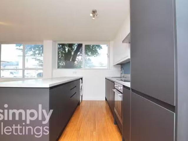 Cozy 2 bedroom flat for rent in Goldstone Villas, Hove, BN3