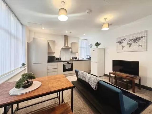 New 2 bedroom Flat to rent, Arthur Street, Barwell, LE9 £900.