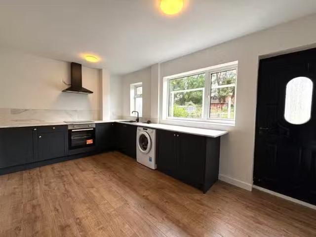 Cozy 2 bedroom house for rent in Trescott Road, Weoley, B31