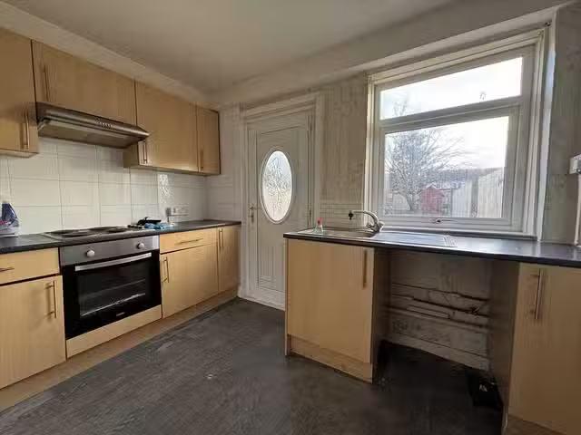 Cheap 2 bedroom house for rent, Livingstone Terrace, Irvine, A.
