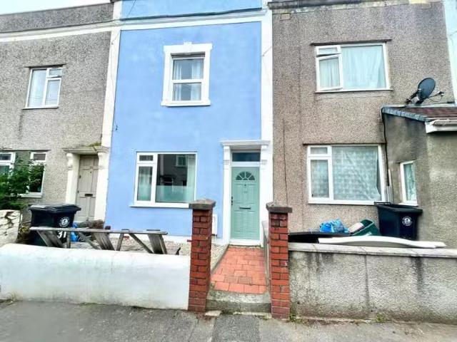 New 2 bedroom terraced house for rent in Gloucester Street, Ea.