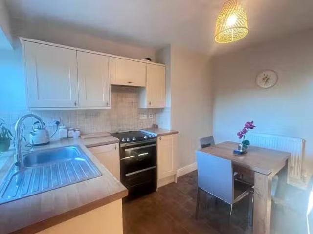 Cheap 2 bedroom terraced house for rent in 3, Three Lane End C.