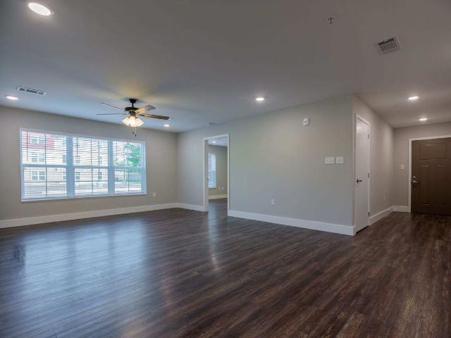 NEW 2 Bedroom, 2 Bathroom Upscale Apartment in Downtown Pigeon Forge, TN! 2 Bedroom Apartment for Rent at 404 Henderson Chapel Rd, Pigeon Forge, TN 37863
