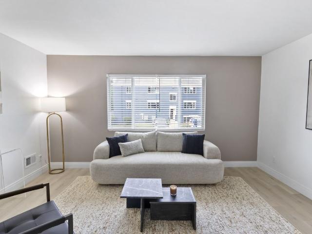 Cadence of Newport 1 Bedroom Apartment for Rent at 210 W 5th St, Newport, KY 41071