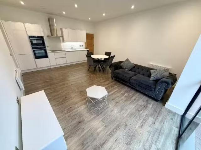 Nice 2 BR Tenby Street North, BIRMINGHAM