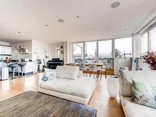 Cheap 2 BR Baron Street