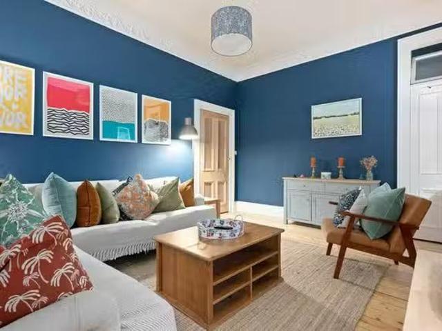 Cozy 2 BR East Claremont Street